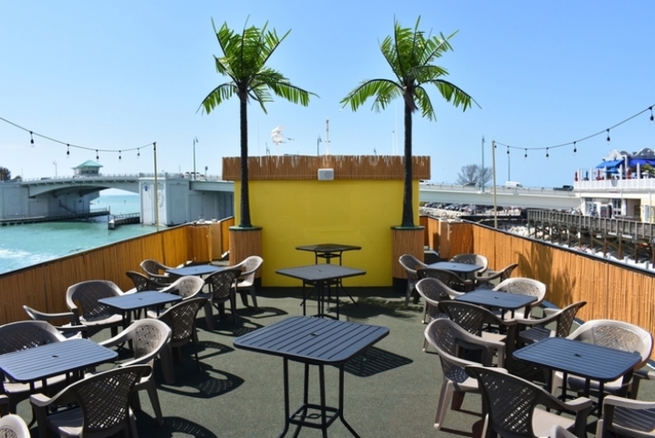 Each dining level can seat up to 75 passengers.