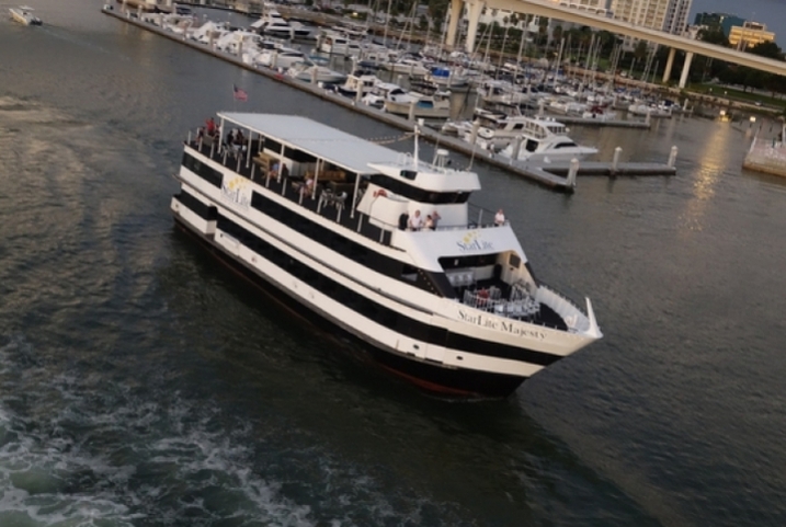 StarLite Majesty Dining Yacht