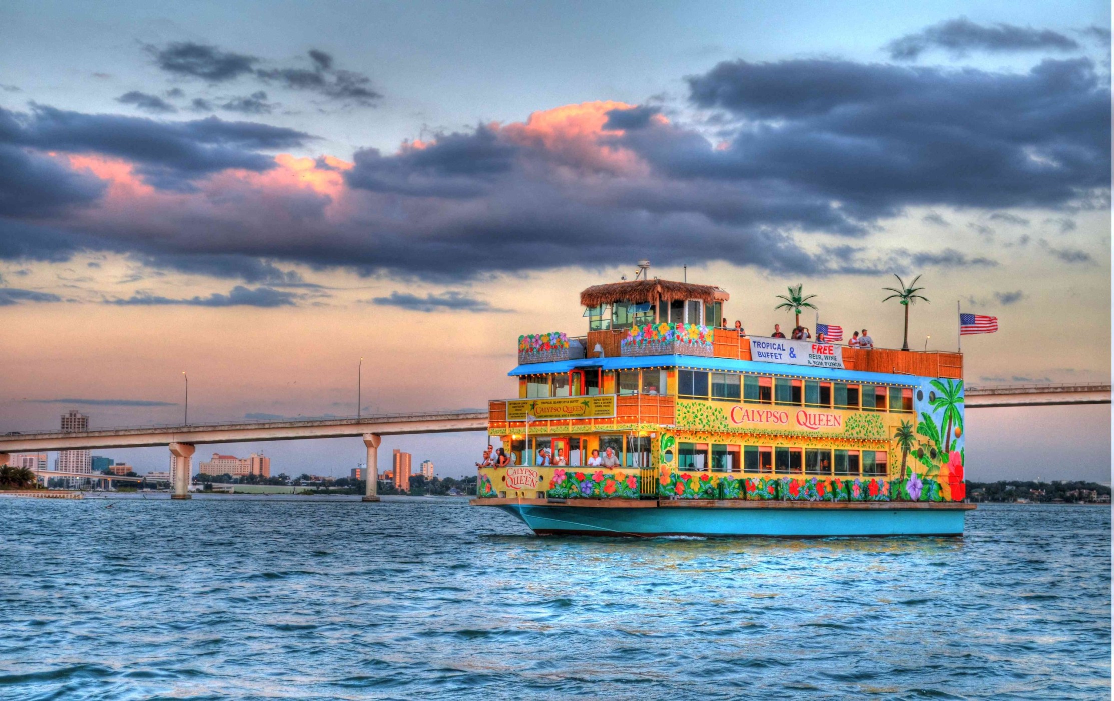 Evening Casual Tropical Buffet | Starlite Cruises